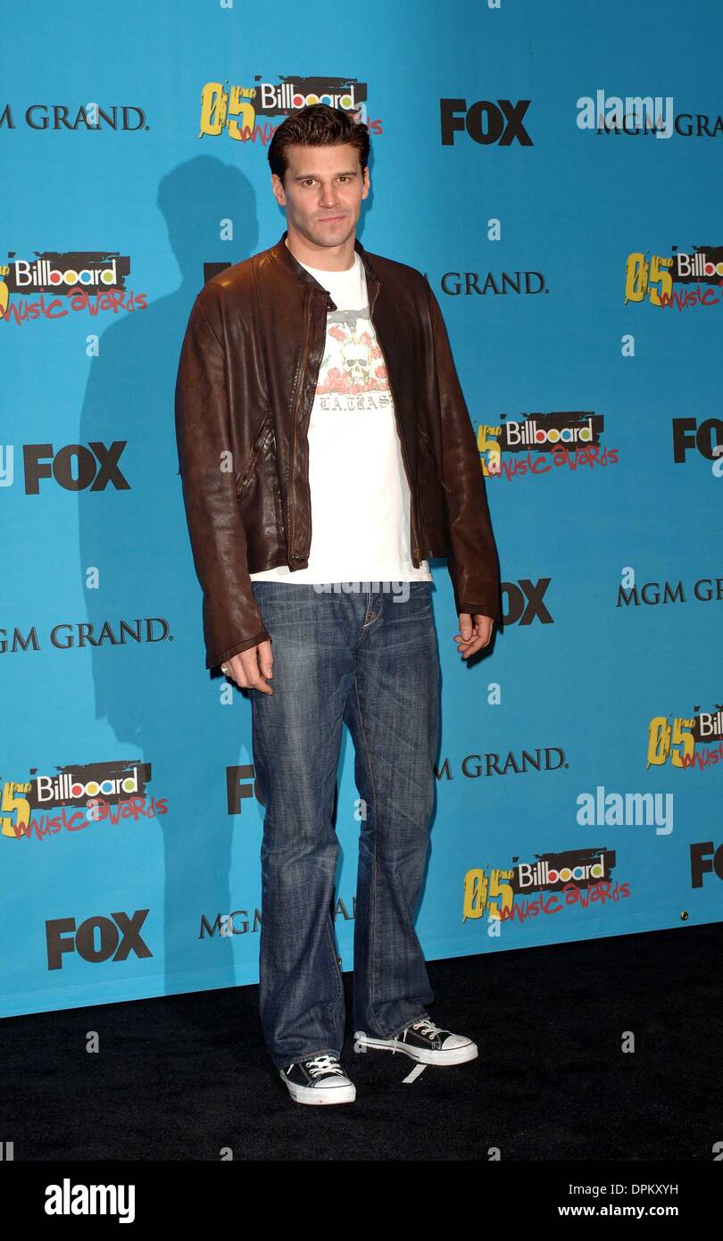 Dec. 6, 2005 - Las Vegas, NEVADA, USA - K46068FB.2005 BILLBOARD MUSIC ...