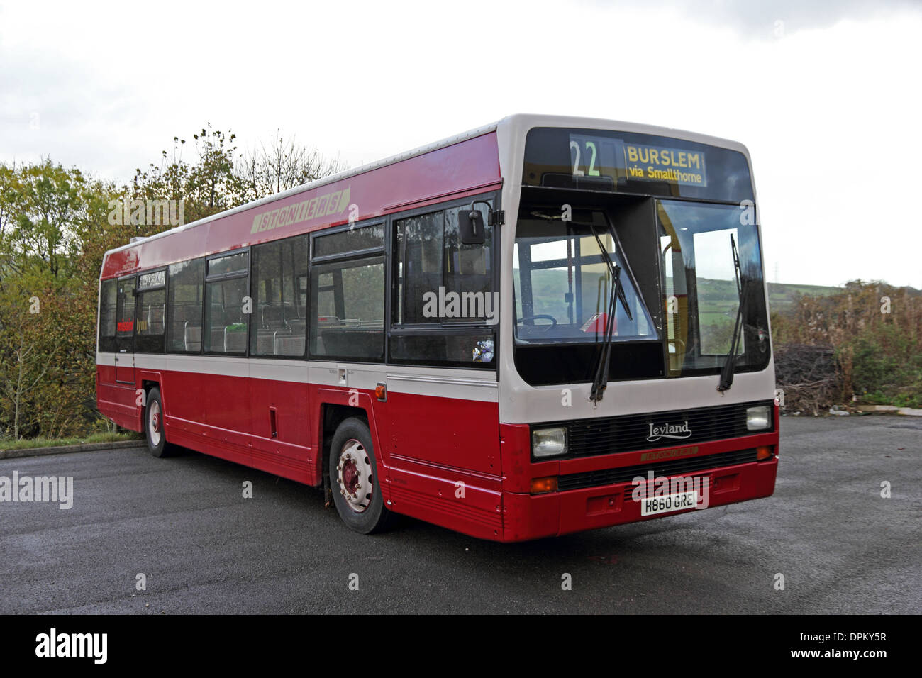 1990 Leyland Lynx bus in red livery of Stoniers Stock Photo - Alamy