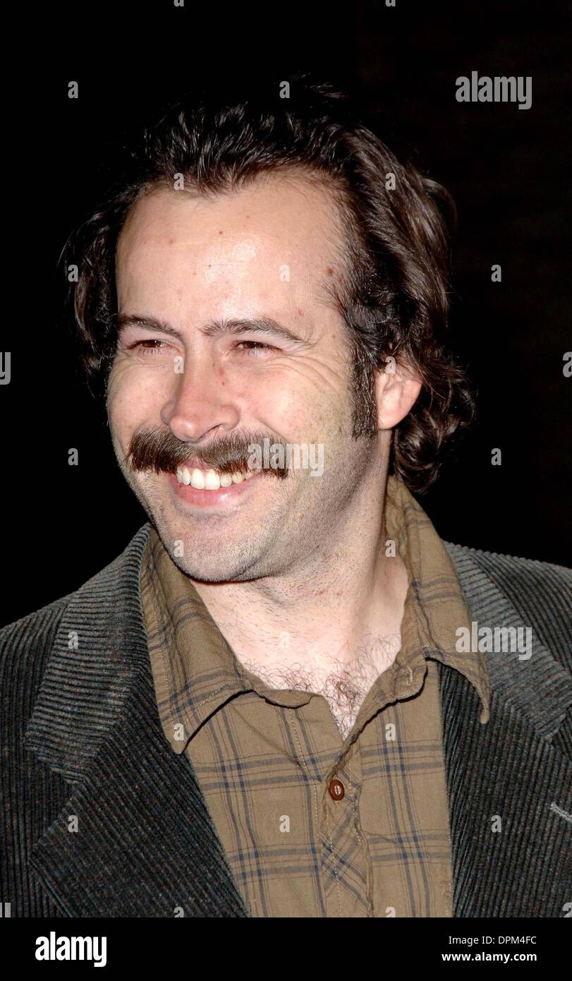 Jason lee my name is earl hi-res stock photography and images - Alamy