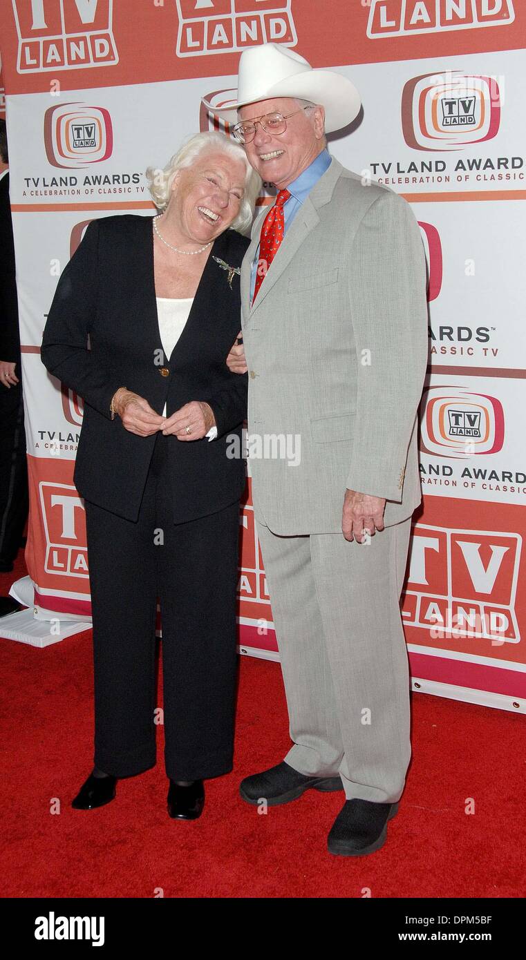 Larry hagman wife hi-res stock photography and images - Alamy