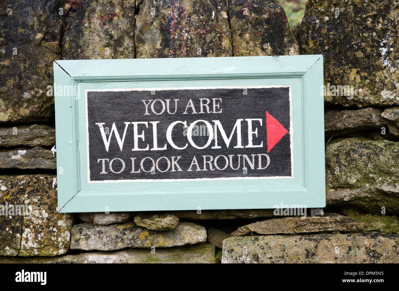 You are welcome to look around sign Stock Photo - Alamy