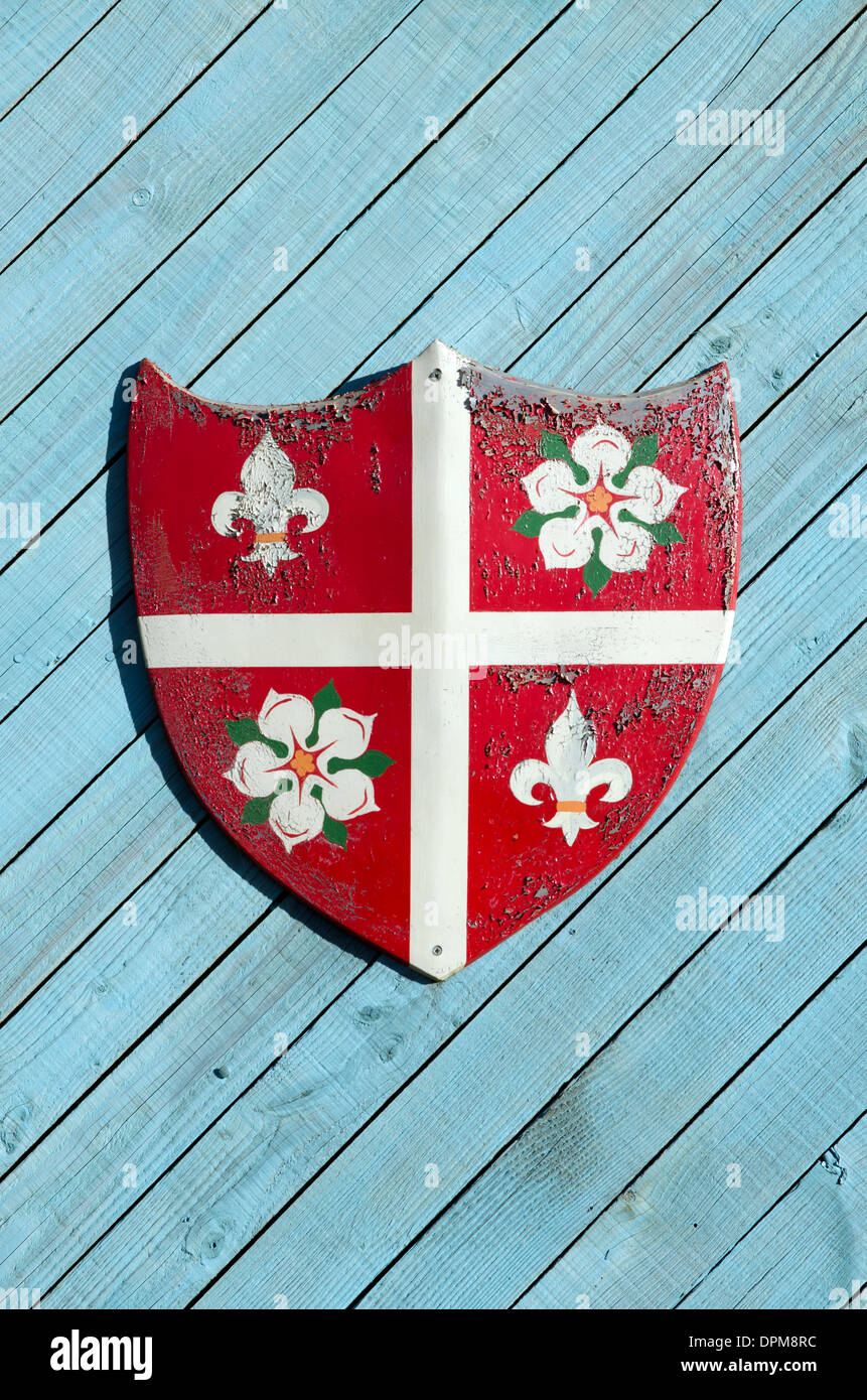 Medieval heraldry sheild hi-res stock photography and images - Alamy