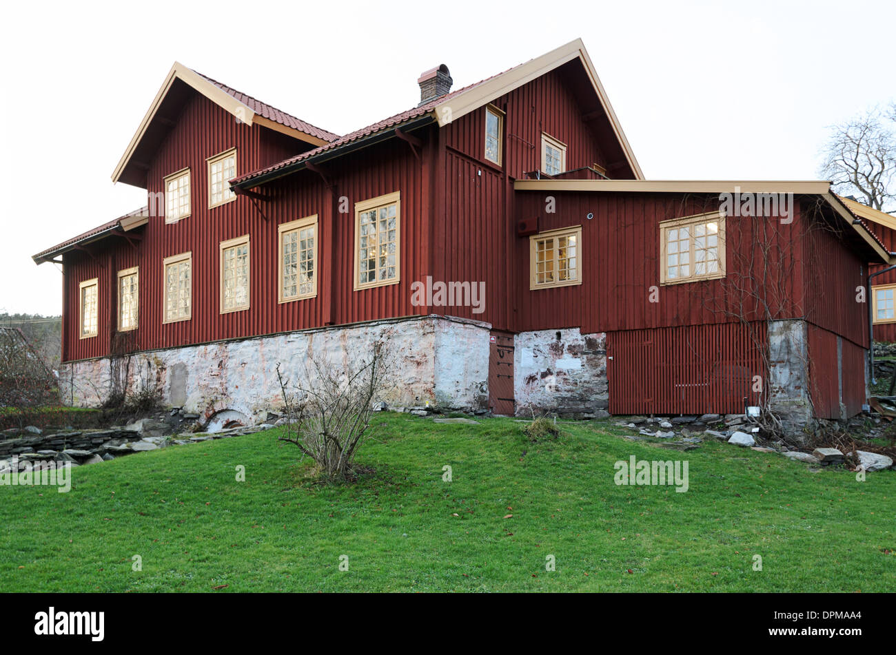 Backside of the building hi-res stock photography and images - Alamy