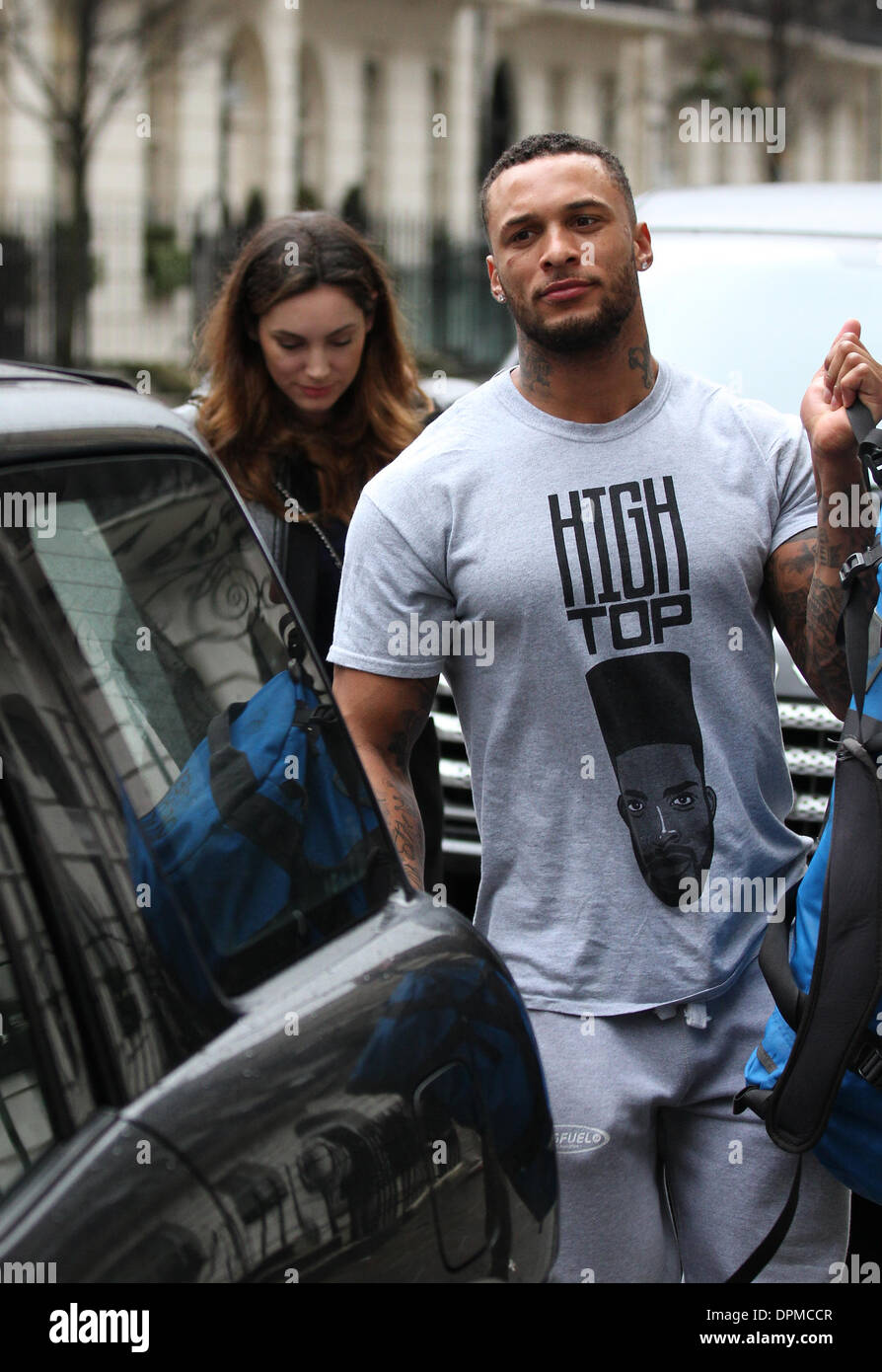 London, UK, 15th January 2014. Kelly Brook seen out and about with her ...