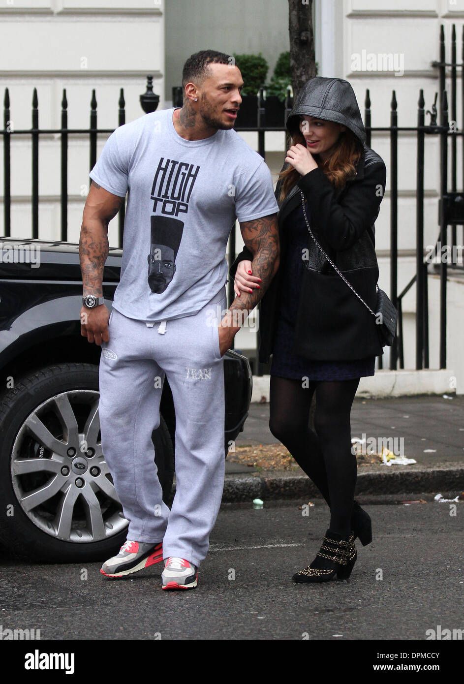 London, UK, 15th January 2014. Kelly Brook seen out and about with her ...