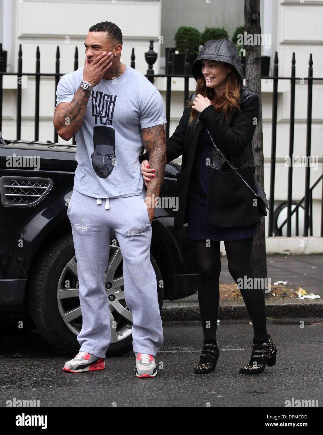 London, UK, 15th January 2014. Kelly Brook seen out and about with her ...