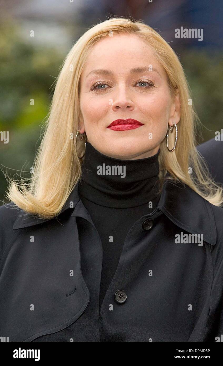 Sharon hamilton hi-res stock photography and images - Alamy