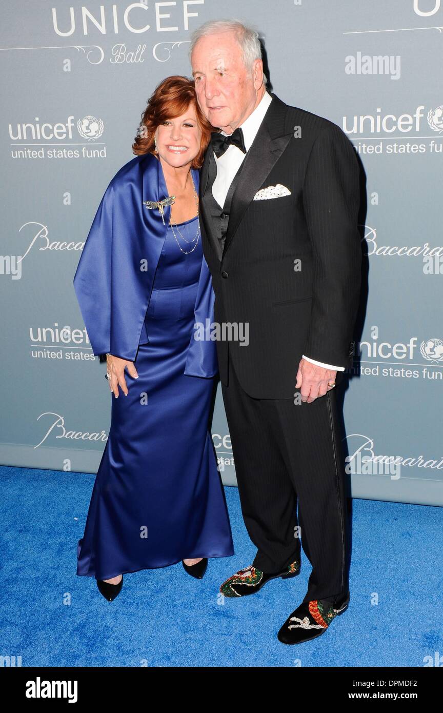 Los Angeles, CA, USA. 14th Jan, 2014. guest, Jerry Weintraub at ...