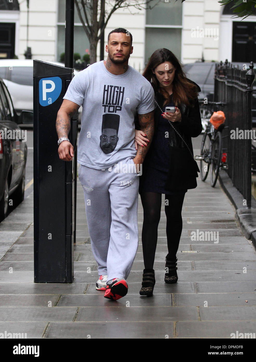 London, UK, 15th January 2014. Kelly Brook seen out and about with her ...