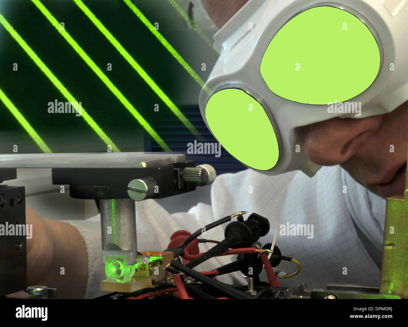 Optic laser hi-res stock photography and images - Alamy