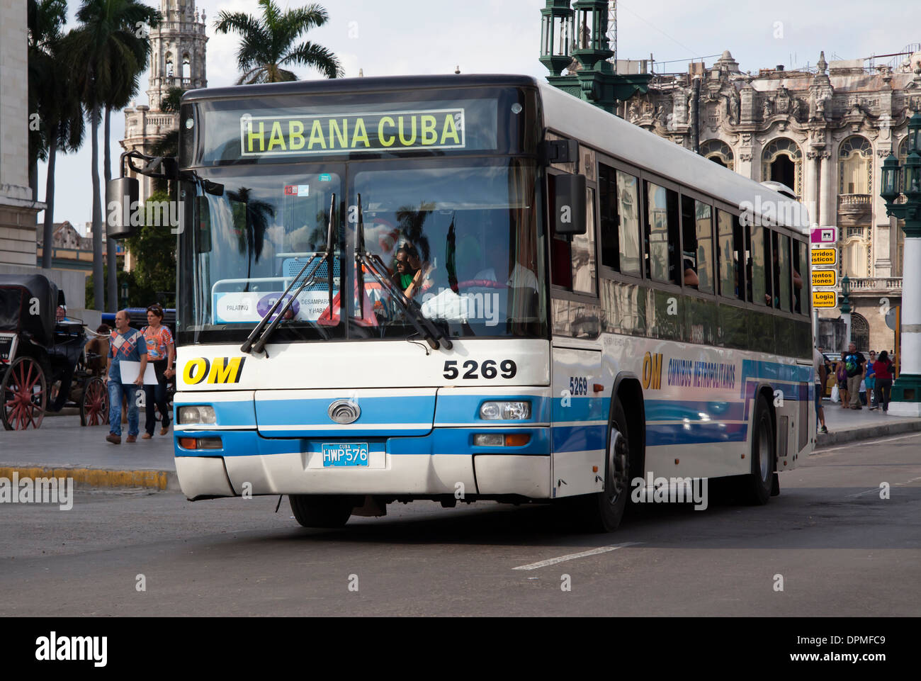 Havana bus tour cuba hi-res stock photography and images - Alamy