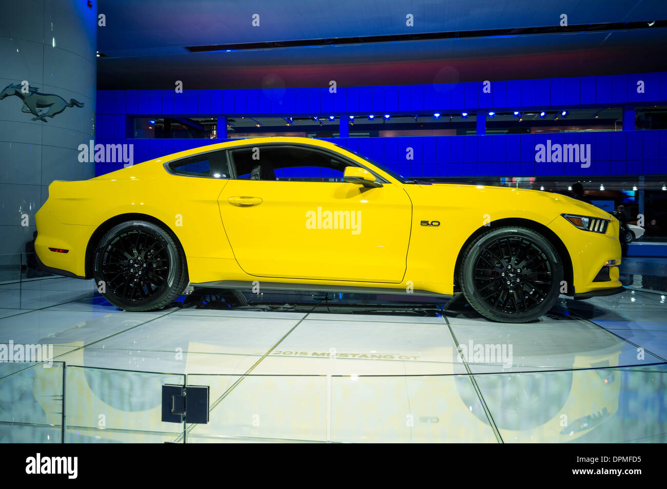 Ford mustang auto show hi-res stock photography and images - Alamy