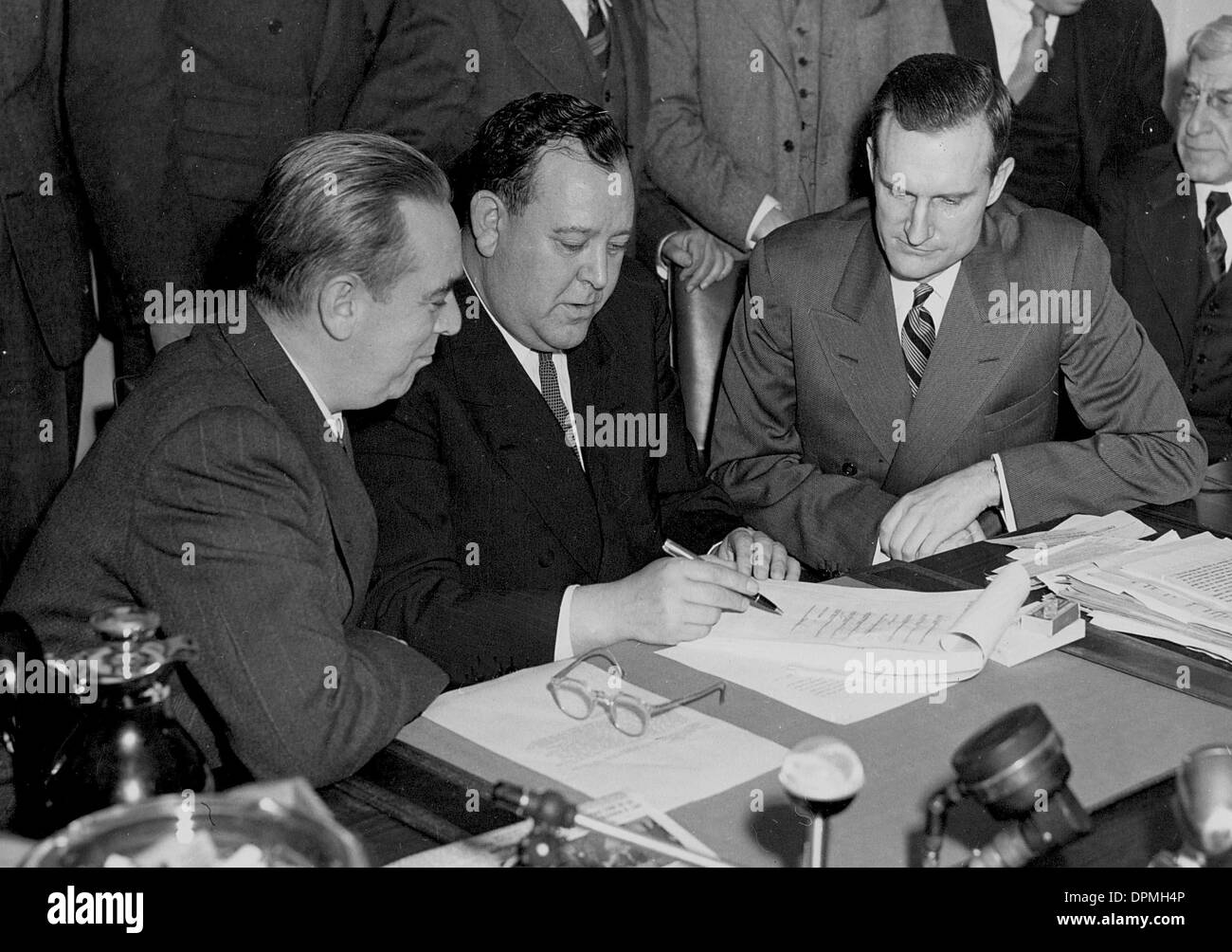 Jan. 13, 2006 - JOHN D ROCKEFELLER III WITH MAYOR WILLIAM O'DWYER AND ...