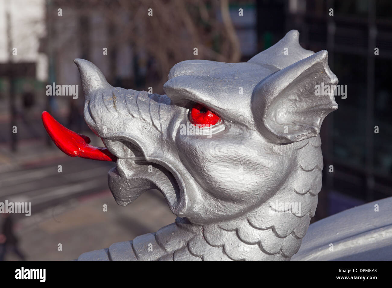 City of London, Holborn Viaduct A dragon on the parapet Stock Photo - Alamy