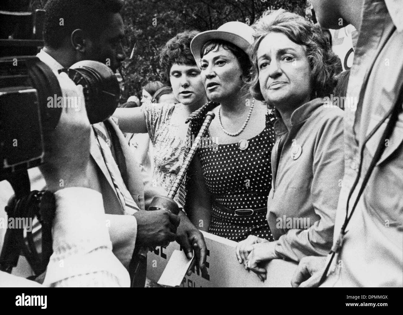 Women's strike 1970 hi-res stock photography and images - Alamy