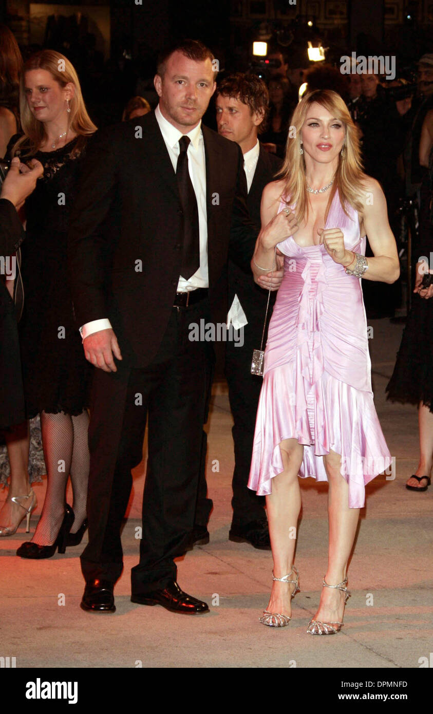 Mar. 7, 2006 - Mortons, West Hollywood, LOS ANGELES, USA - MADONNA GUY ...