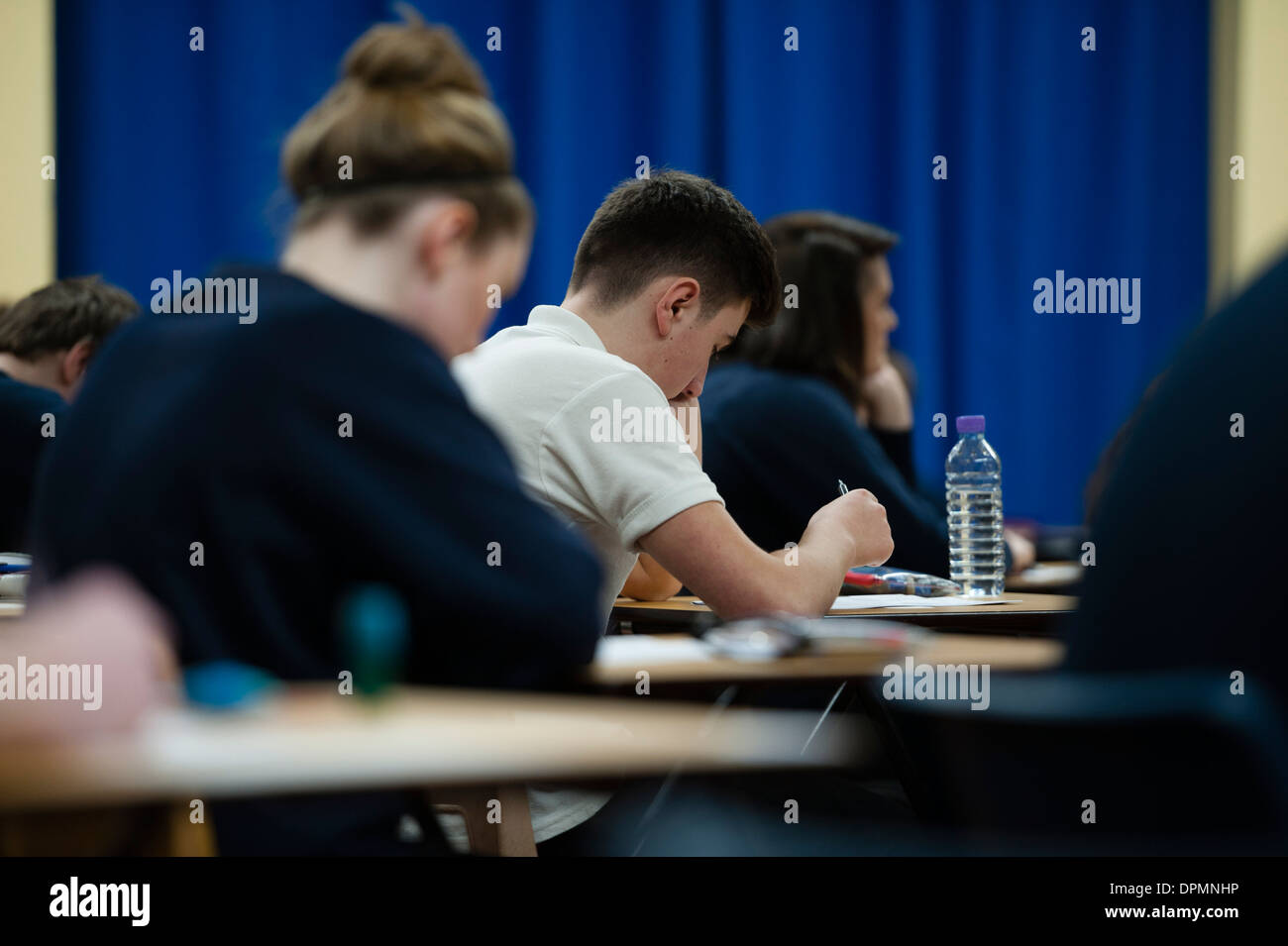 Teenager exams hall hi-res stock photography and images - Alamy