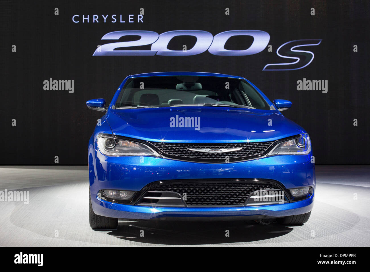 2022 Chrysler 200 Convertible Red