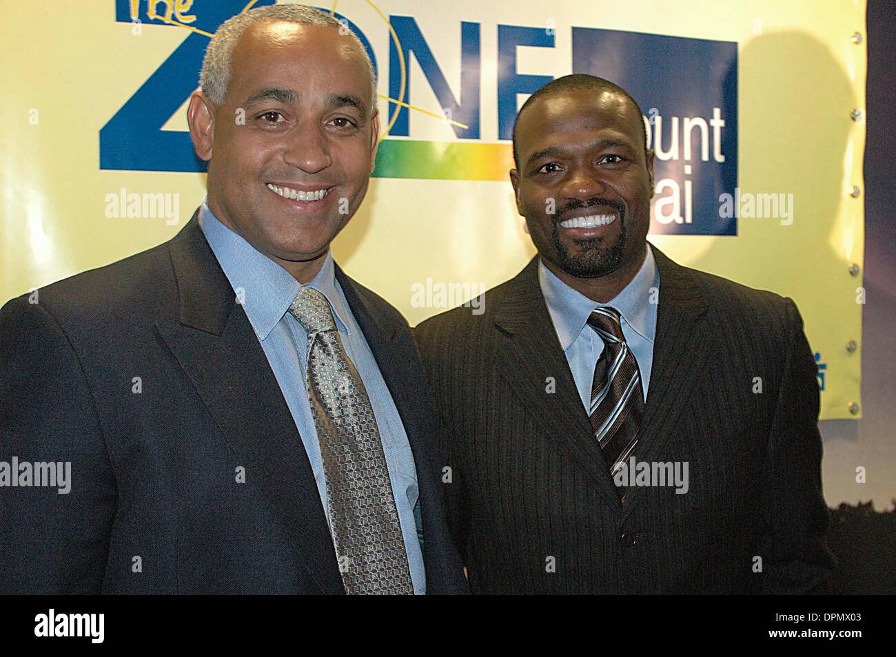 Feb. 7, 2006 - (L) Omar Manaya.(R) harold reynolds (espn studio, former ...