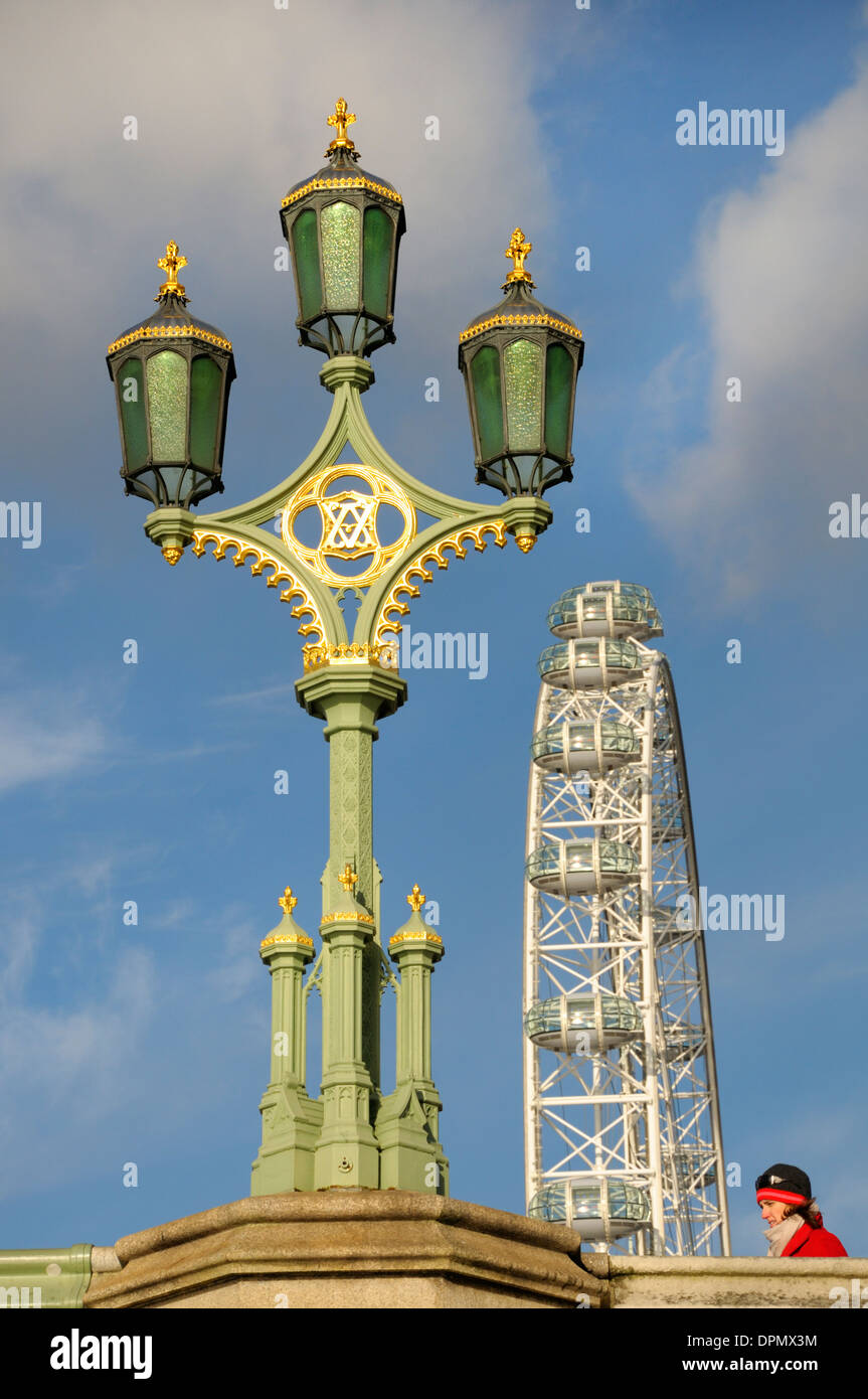 Old lamppost london hi-res stock photography and images - Alamy