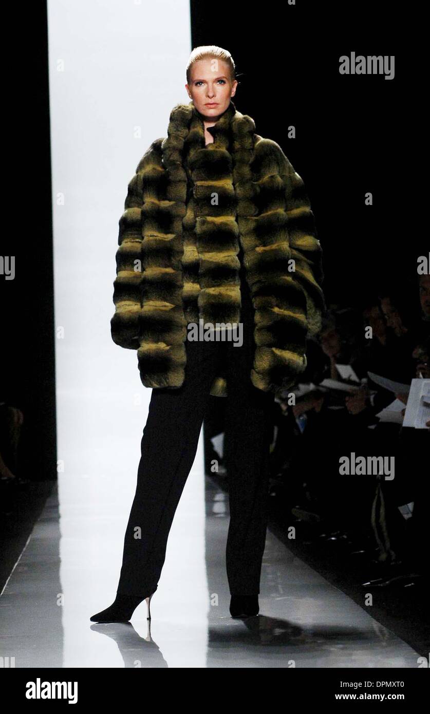 Ralph rucci bryant hi-res stock photography and images - Alamy