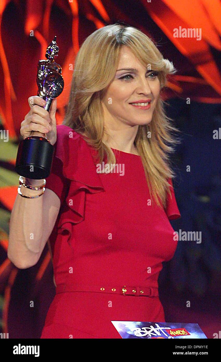 Brit awards show hi-res stock photography and images - Alamy