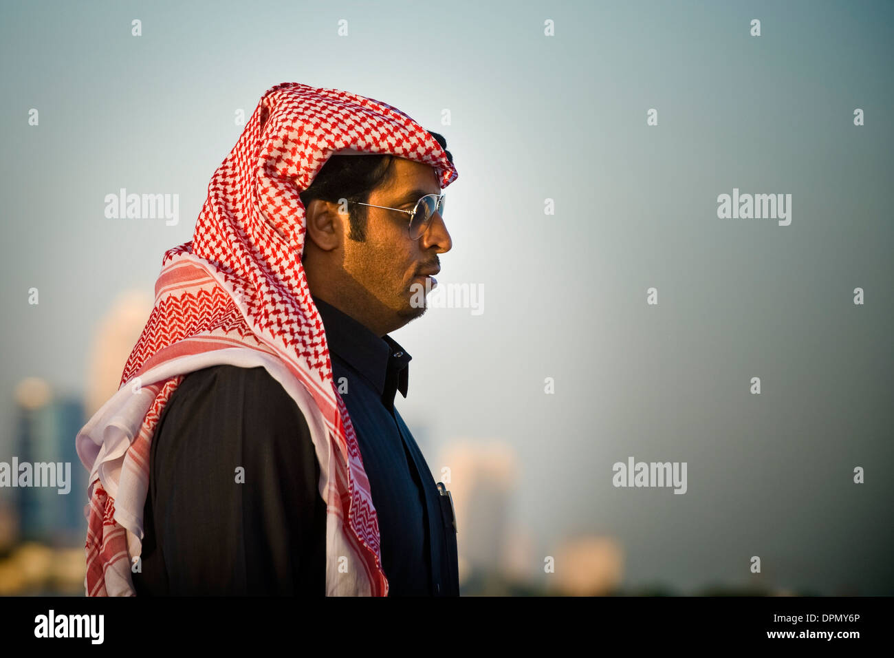 Qatar, Doha, arab man Stock Photo - Alamy