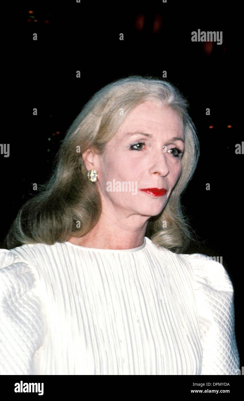 July 18, 2006 - L4100.DICK CAVETT'S WIFE CARRIE NYE. JONATHAN GREEN ...