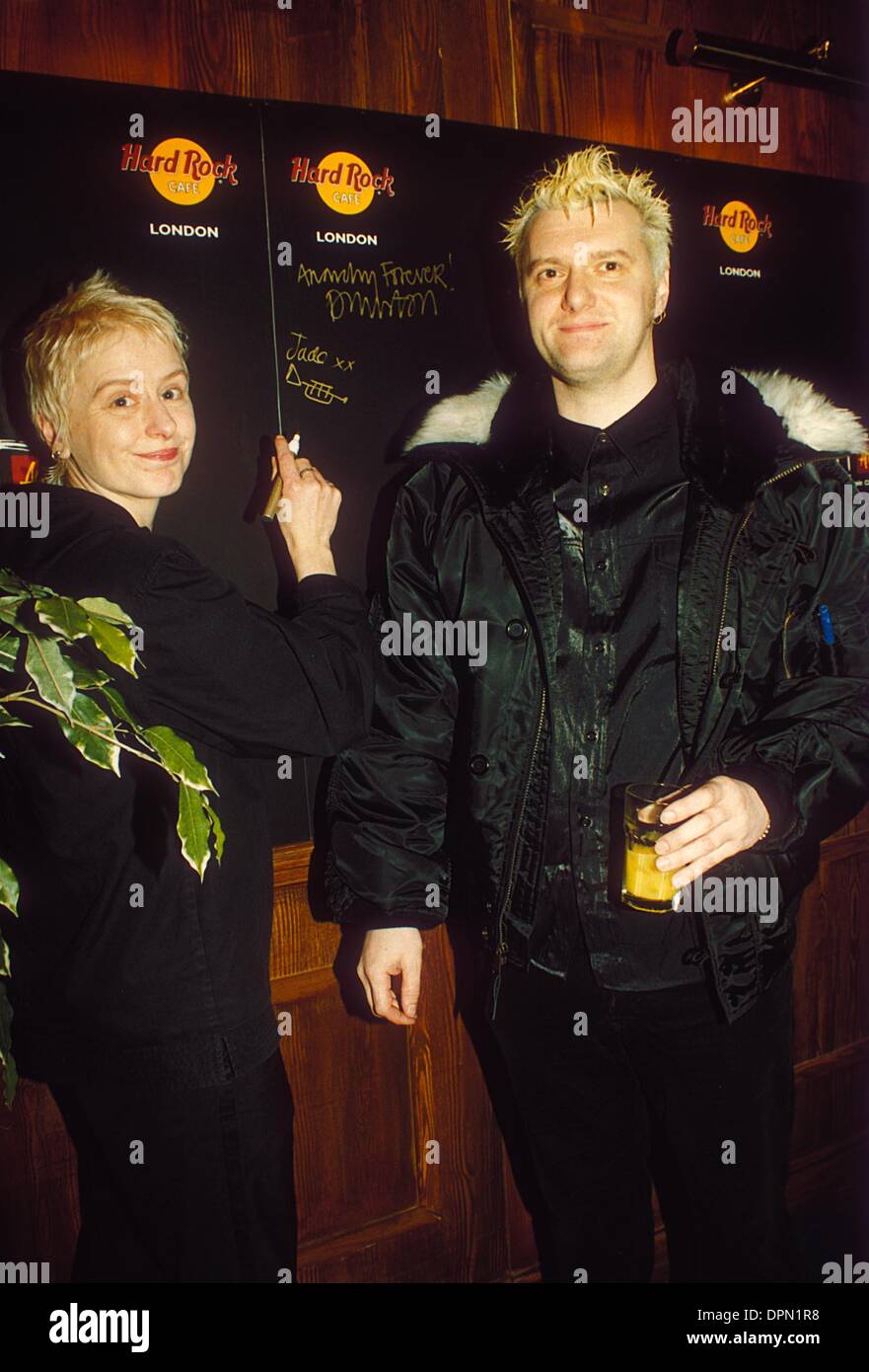 Mavis Dillon's Instagram, Twitter & Facebook on IDCrawl