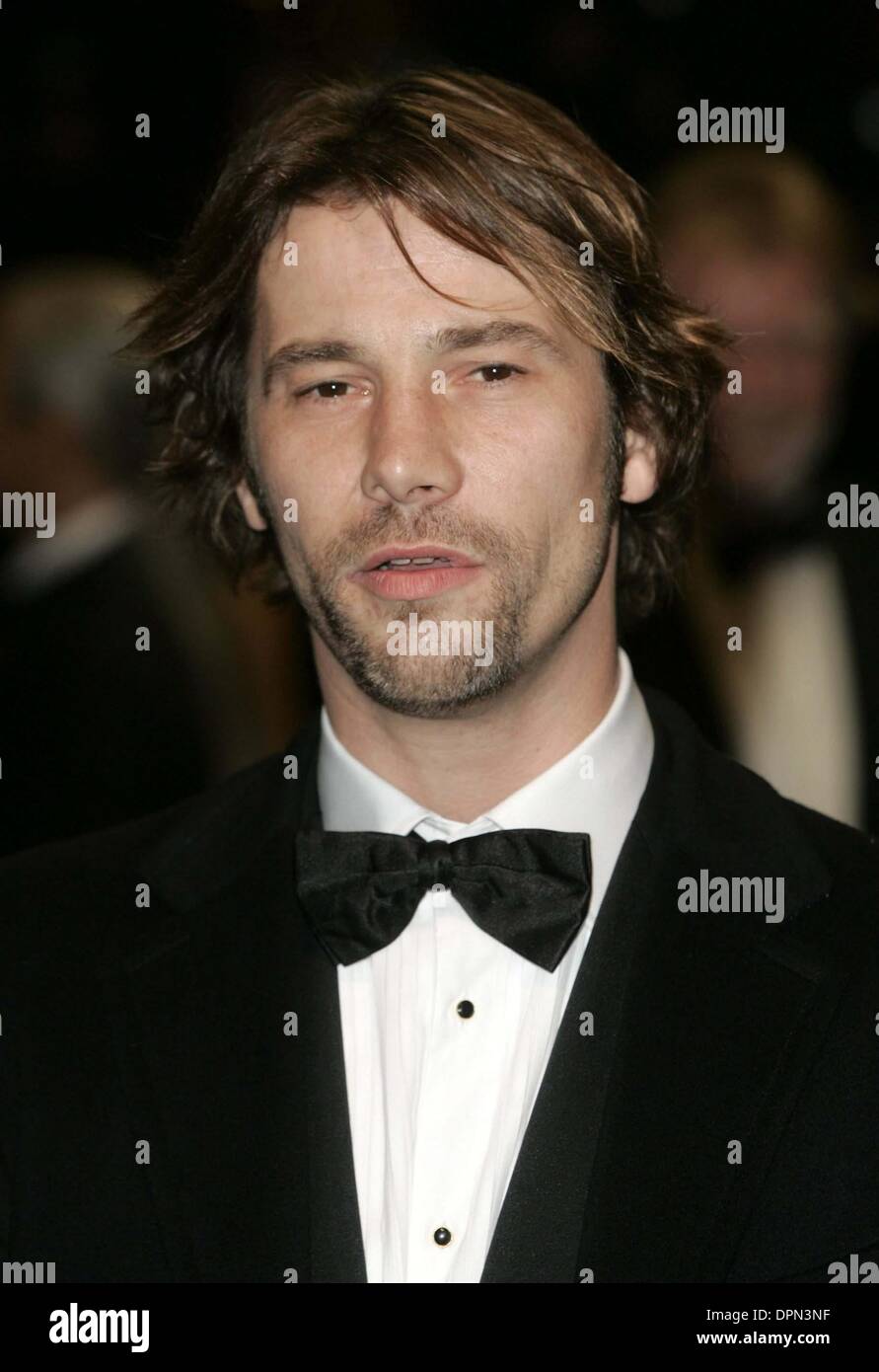 Nov. 14, 2006 - London, United Kingdom - K50739.'Casino Royale' World ...