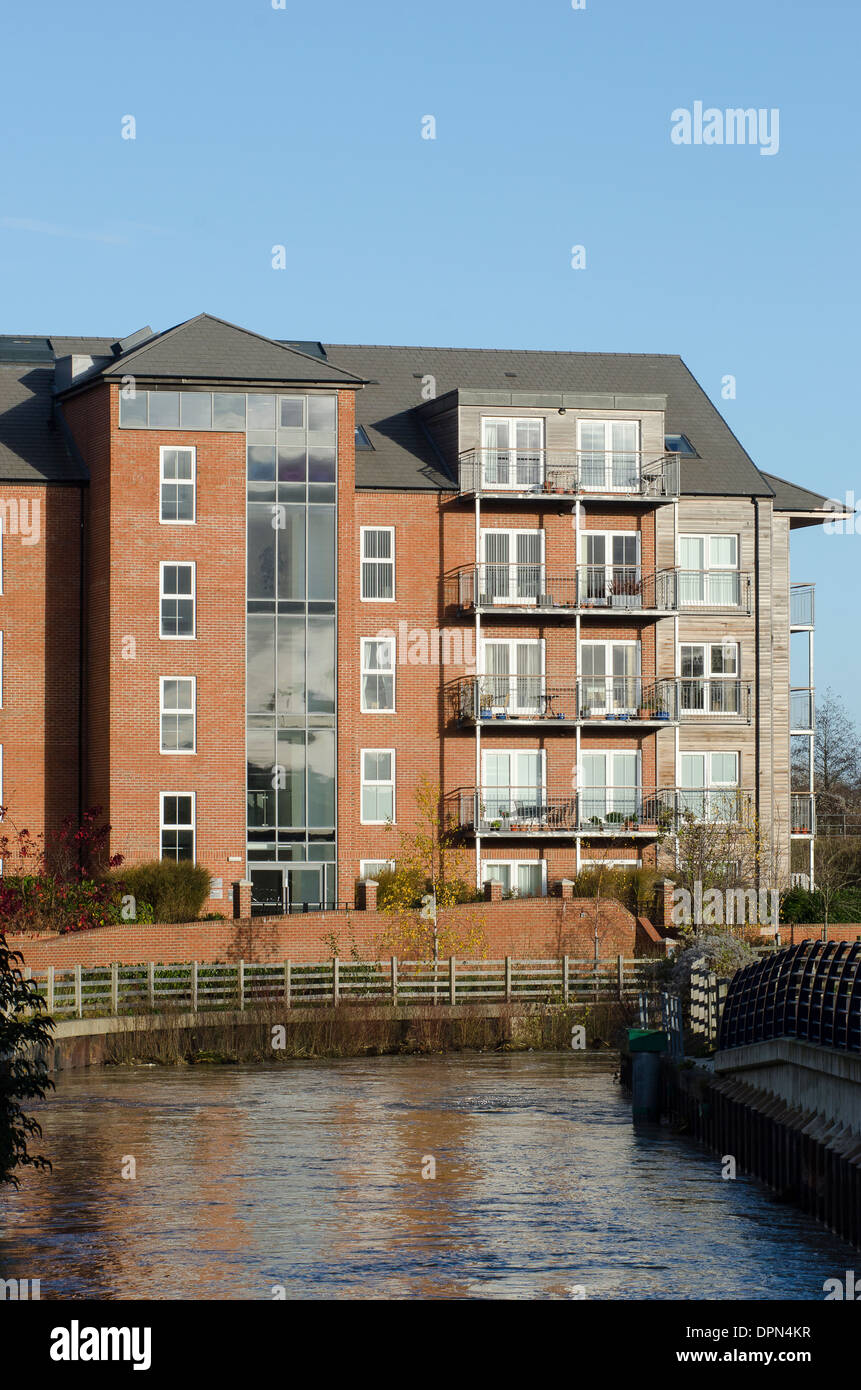 Newly built modern apartments hi-res stock photography and images - Alamy