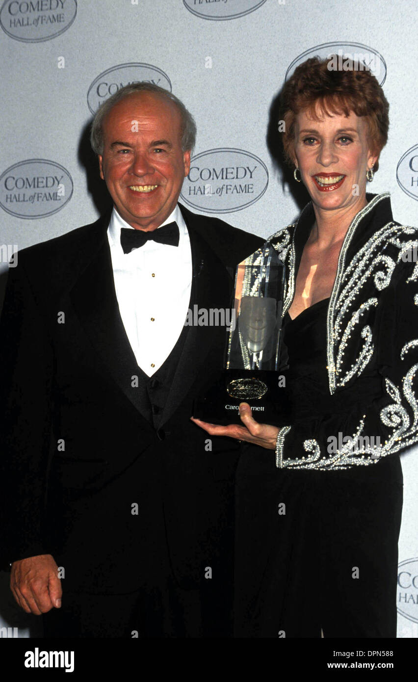 Carol burnett and tim conway hi-res stock photography and images - Alamy