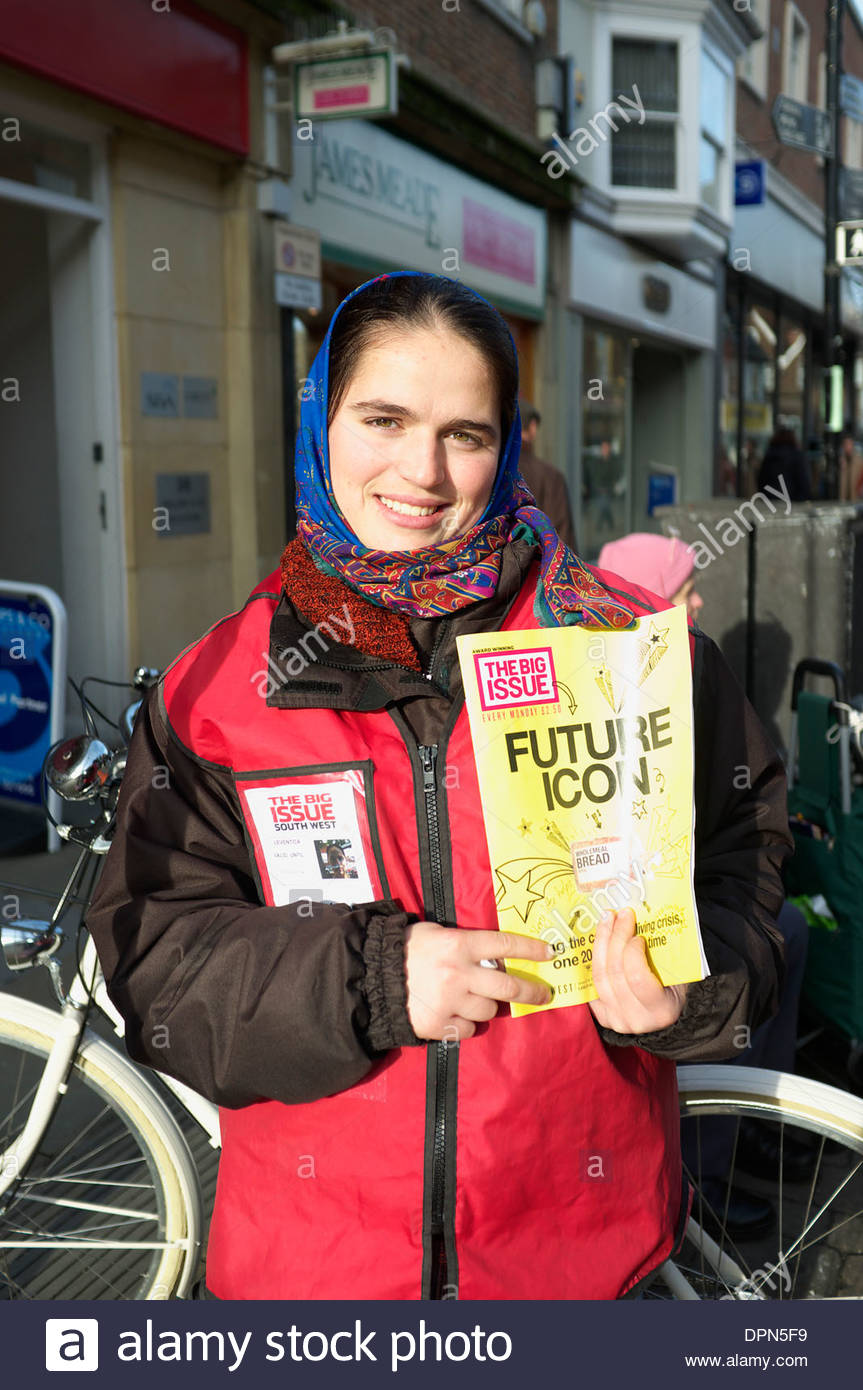 Female Homeless Uk High Resolution Stock Photography and Images - Alamy