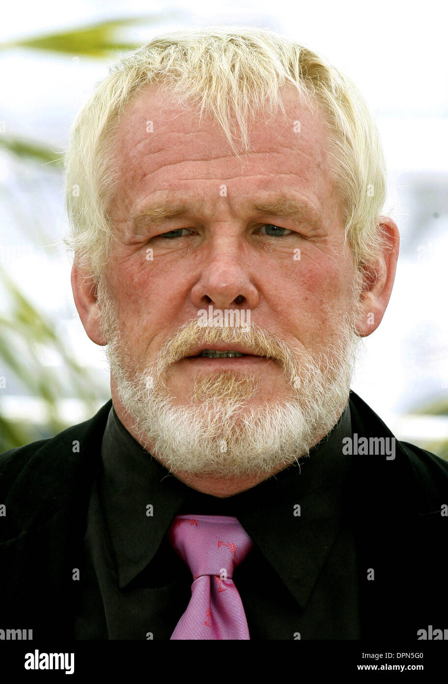 May 18, 2006 - Cannes, France - JE T'AIME PHOTOCALL-'59TH FESTIVAL DE ...