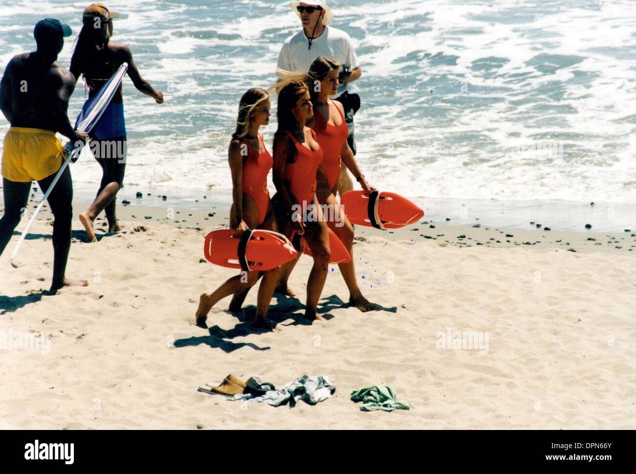 Carmen electra baywatch hi-res stock photography and images - Alamy