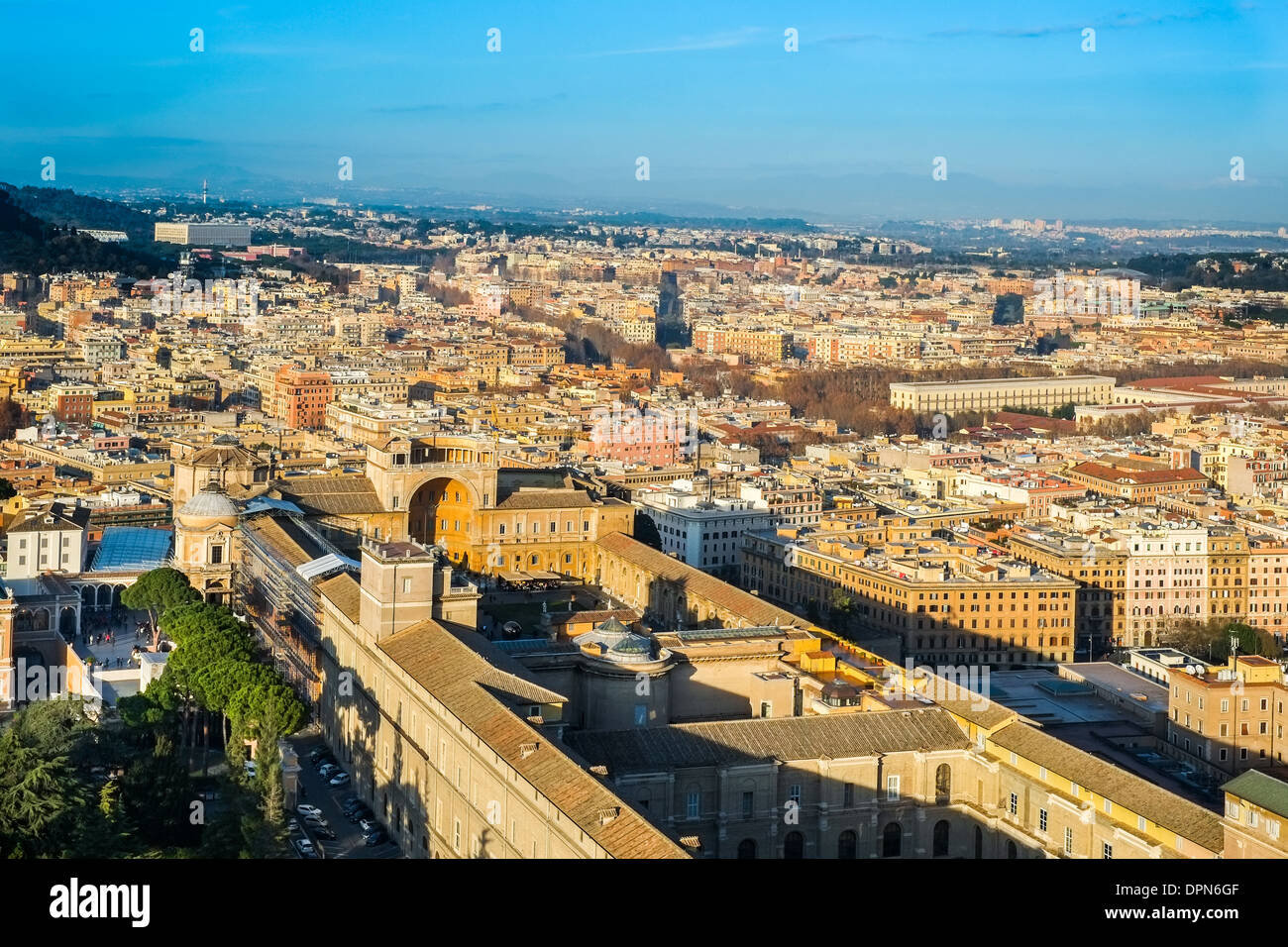 Rome city skyline hi-res stock photography and images - Alamy