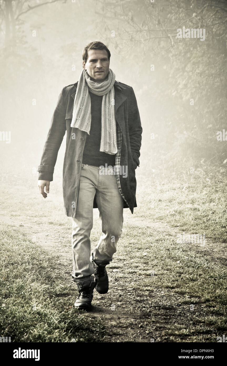 Nonchalantly hi-res stock photography and images - Alamy