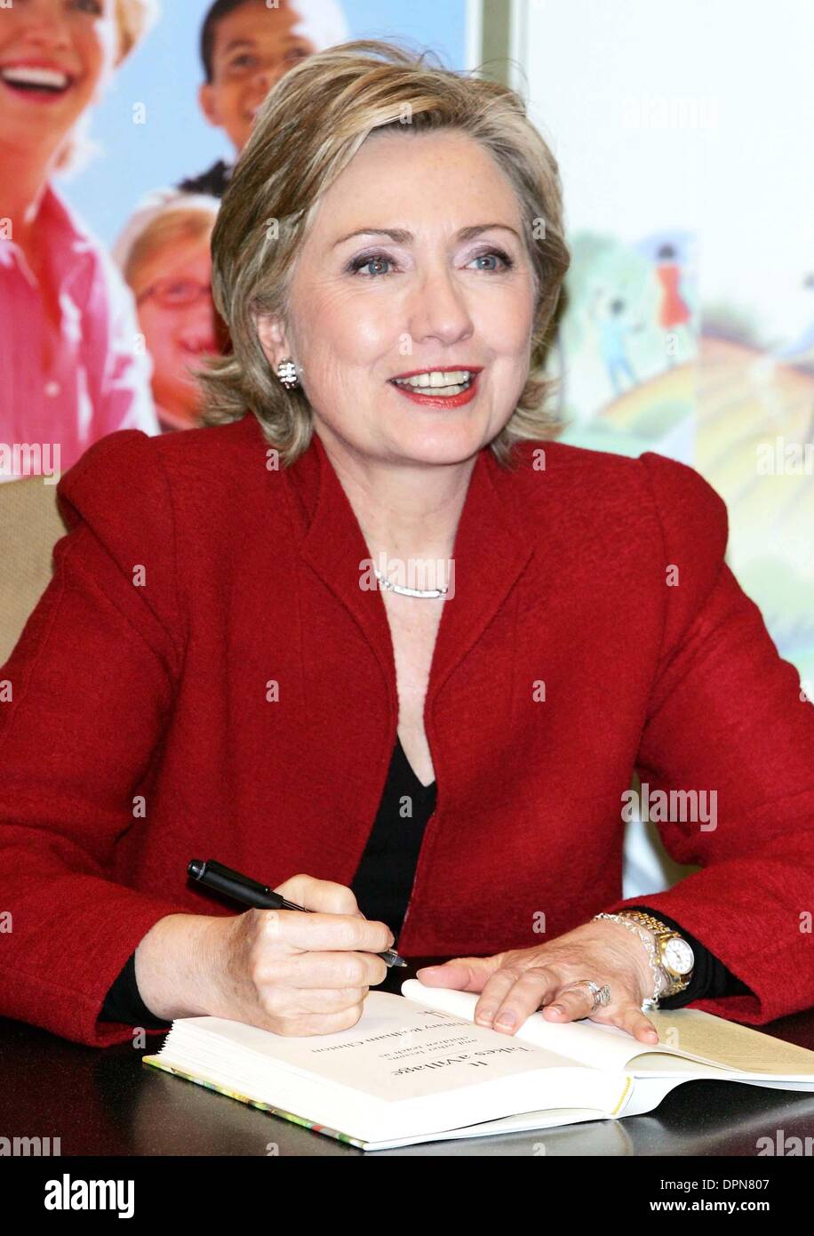 Dec. 21, 2006 - New York-U.S. Senator Hillary Rodham Clinton is on hand ...