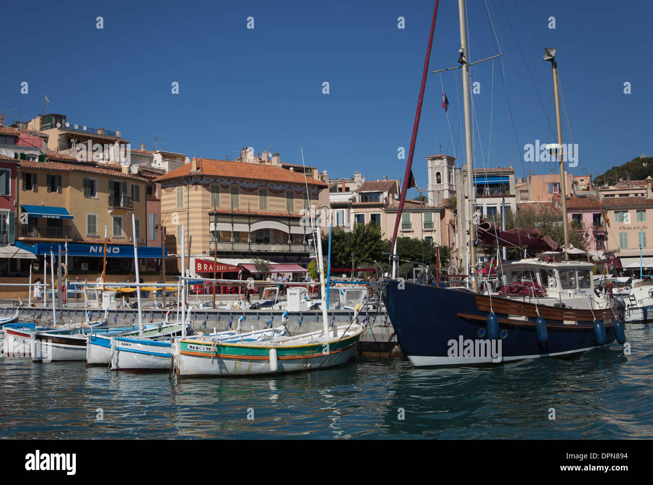 The harbour at Cassis Stock Photo - Alamy