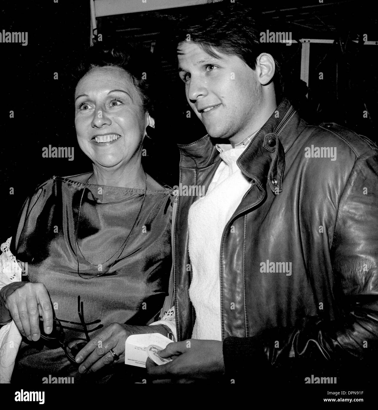 Jean stapleton hi-res stock photography and images - Alamy