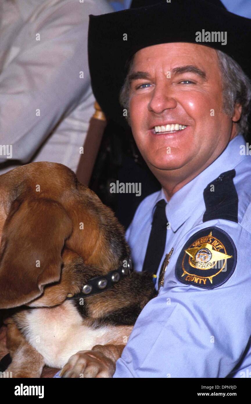 Apr. 18, 2006 - JAMES BEST ON THE SET OF THE DUKES OF HAZZARD.E7940 ...