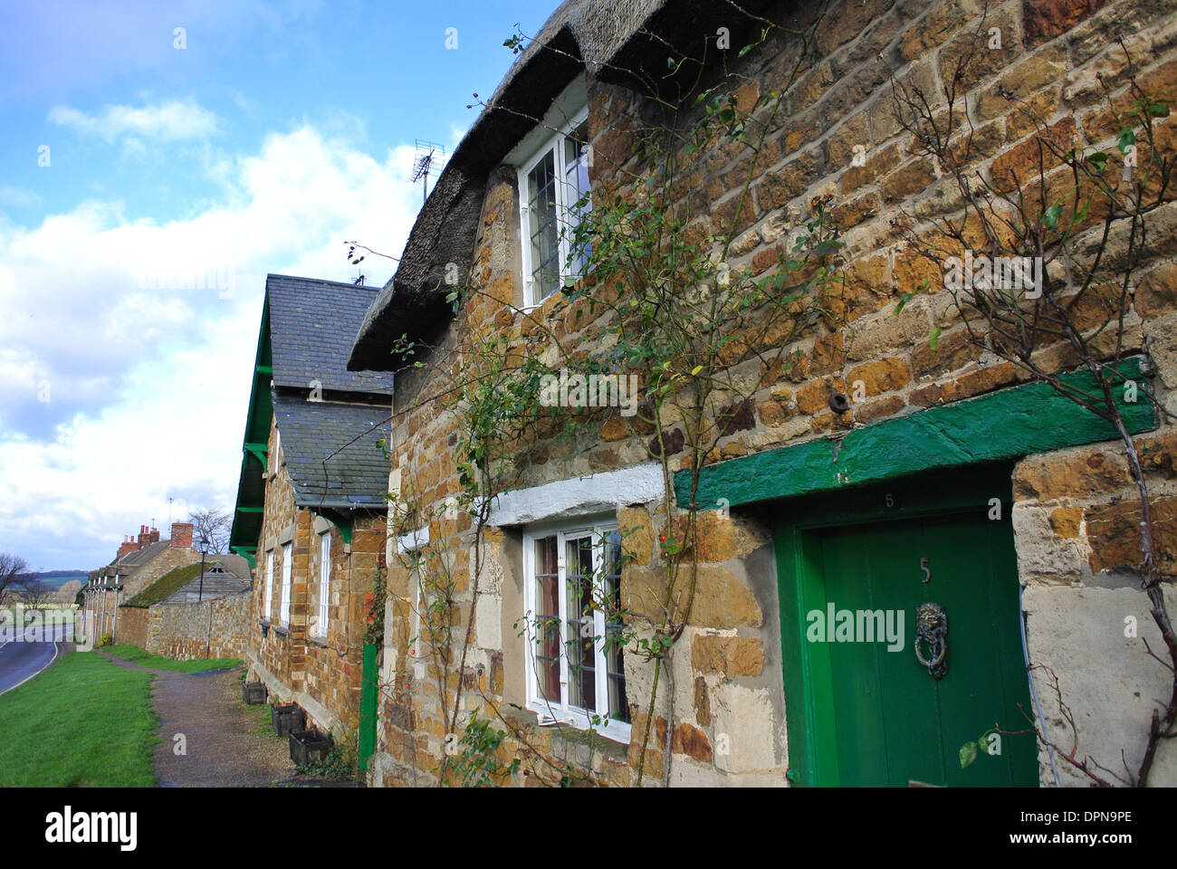 Rockingham village typical cottage Stock Photo - Alamy