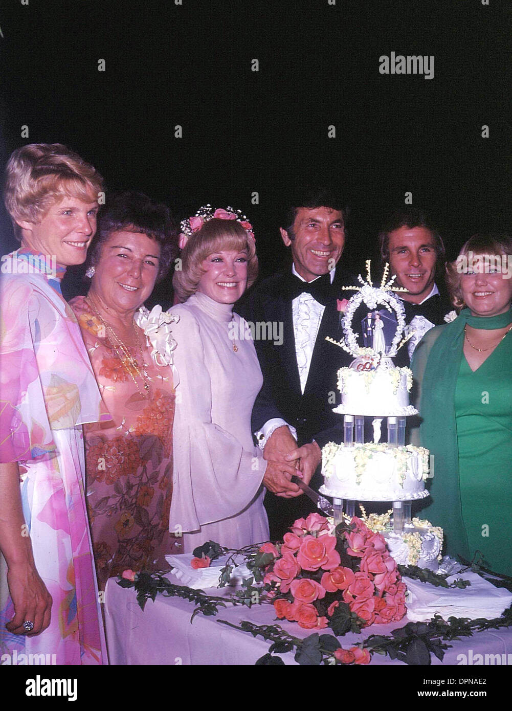 July 11, 2006 - G2310.1976.JUNE ALLYSON AT HER WEDDING TO DR. DAVID ...