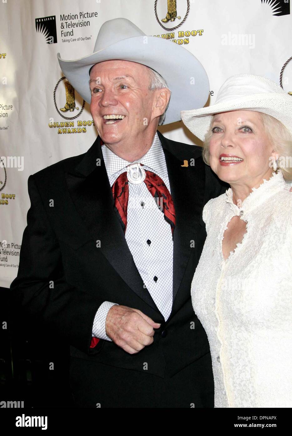Aug. 12, 2006 - Beverly Hills, CALIFORNIA, USA - BEN COOPER AND WIFE ...