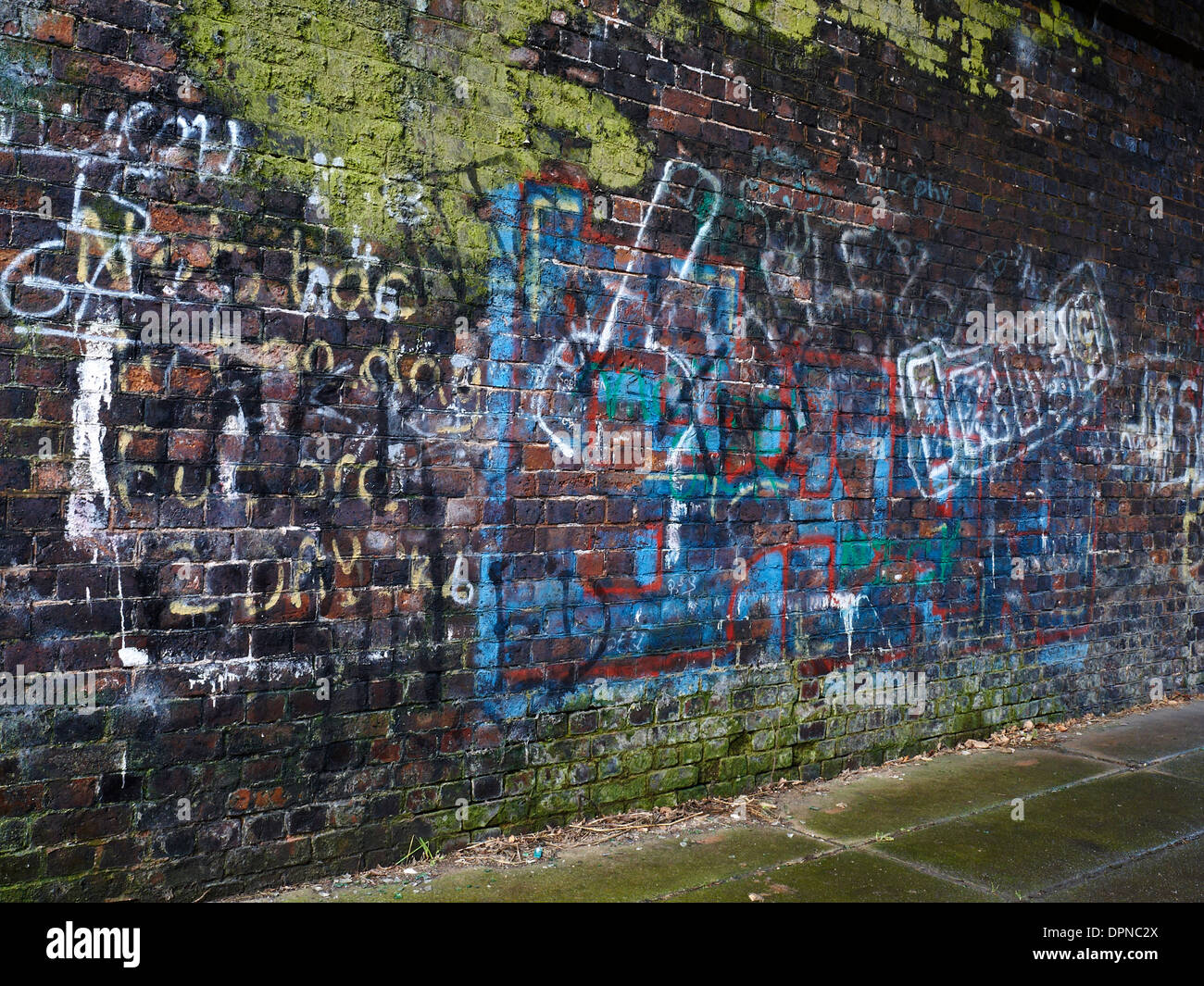 Graffiti on wall UK Stock Photo - Alamy