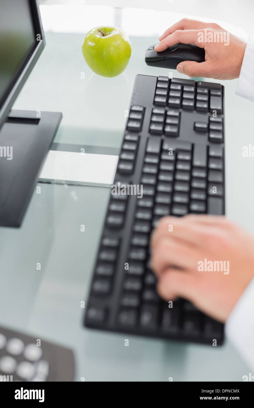 Medical hands computer hi-res stock photography and images - Alamy