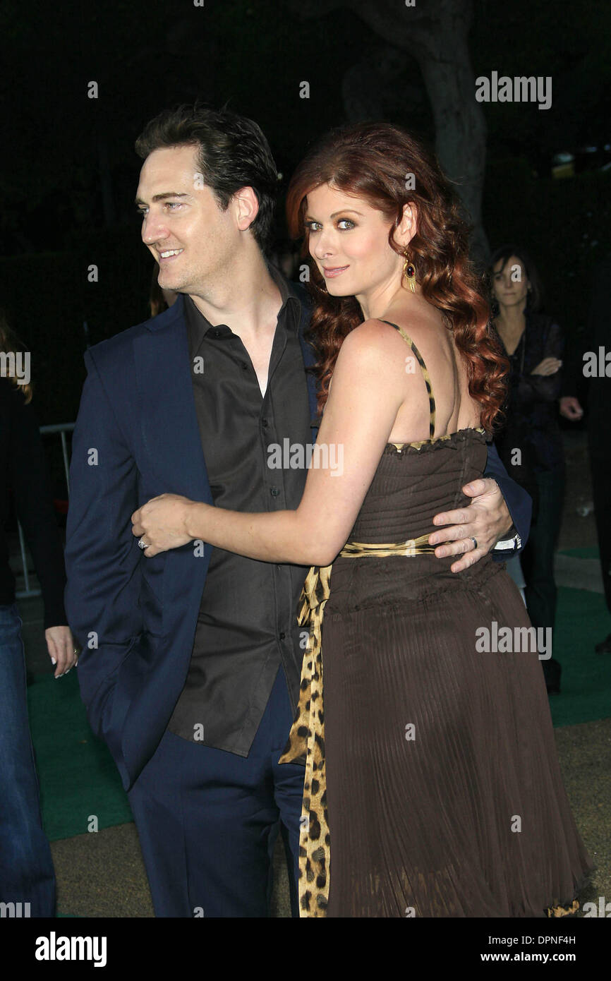 Debra messing husband daniel hi-res stock photography and images - Alamy