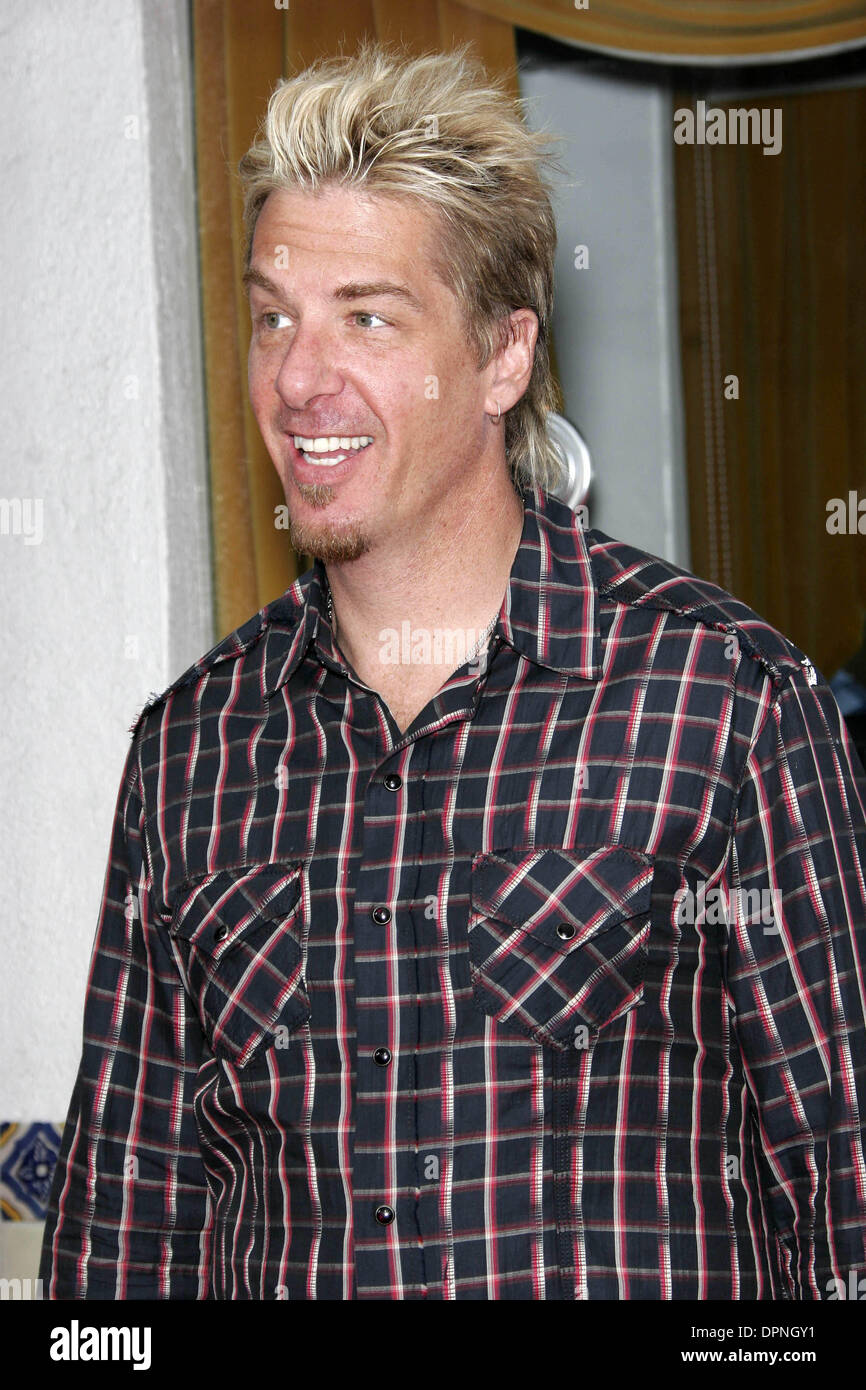 Apr. 23, 2006 - Los Angeles, CALIFORNIA, USA - GREG BEHRENDT -.RV - LOS ...