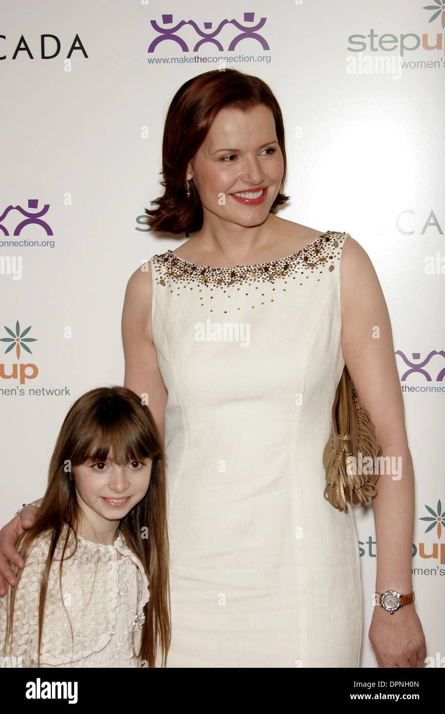 Jasmine davis hi-res stock photography and images - Alamy