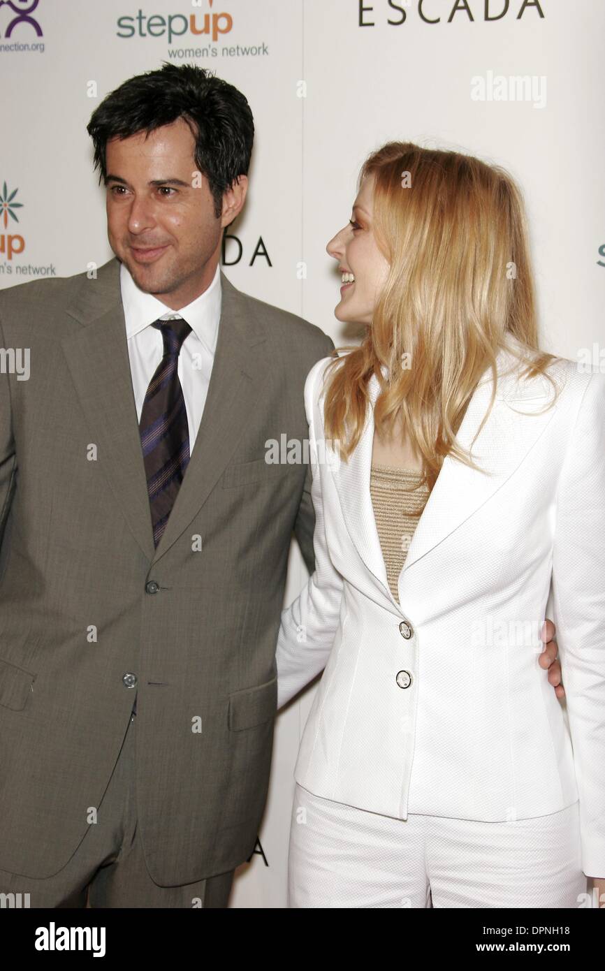 Apr. 27, 2006 - Beverly Hills, CALIFORNIA, USA - JENNIFER FINNIGAN AND ...
